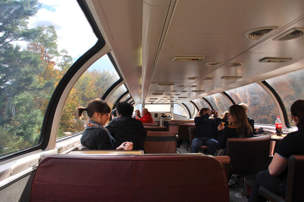 glass-top-train - Grihshobha