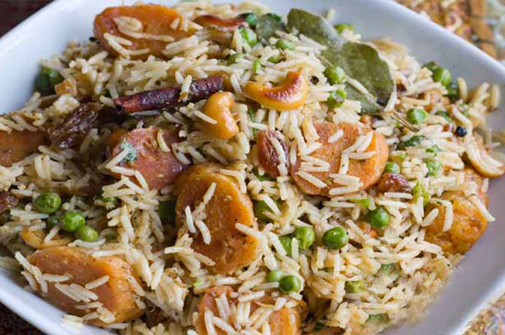 डिनर में ऐसे बनाएं गोली पुलाव रेसिपी - Grihshobha