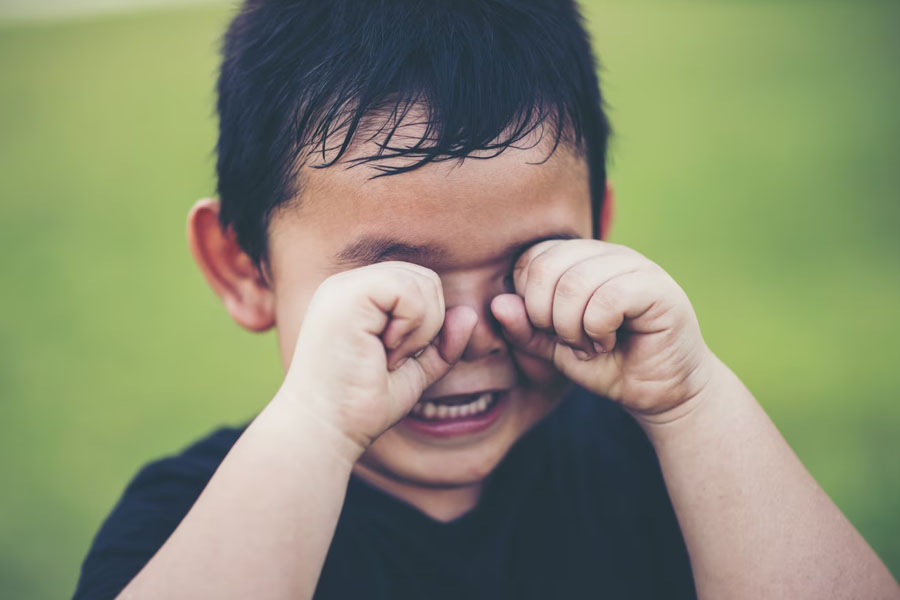 कहीं आपका बच्‍चा तो नहीं ट्रॉमा का शिकार, इन संकेतों से करें पहचान